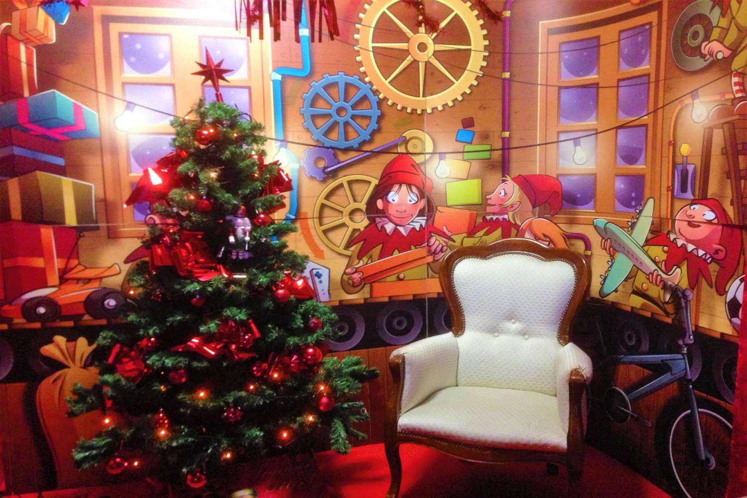 Vitrine - stand photos - hall accueil de Noël